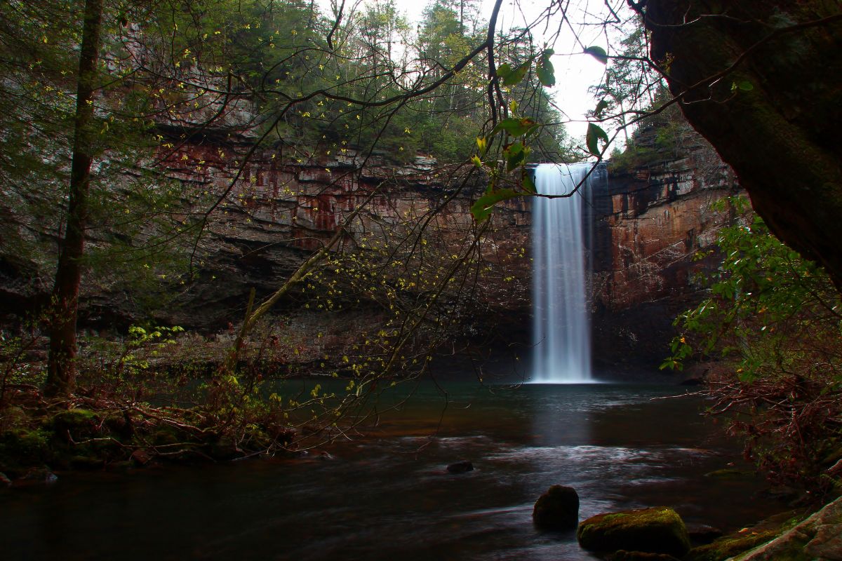 8 GORGEOUS Waterfalls to Visit Near Nashville (Middle TN)