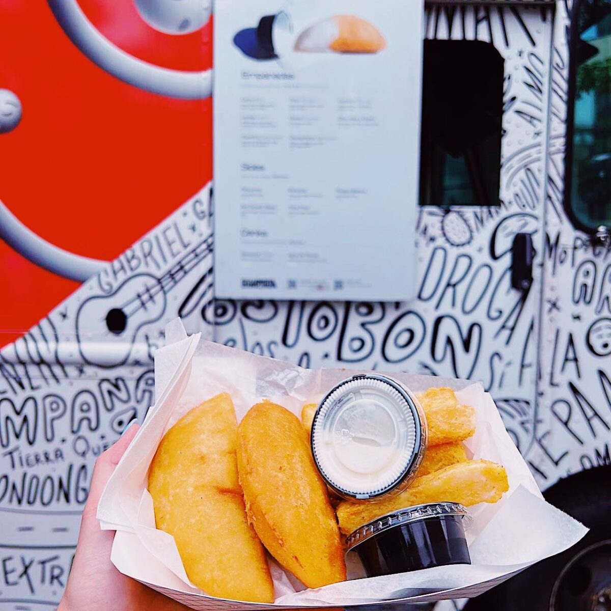 14 Best Finger-Licking Food Trucks In Nashville, TN