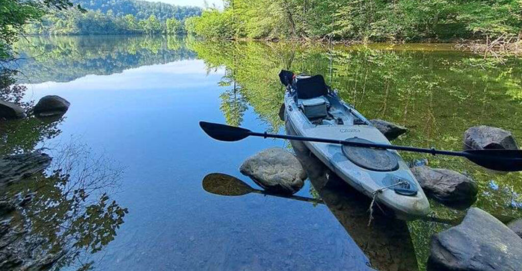 11 Hidden Kayaking Spots in Tennessee That Deserve Way More Hype