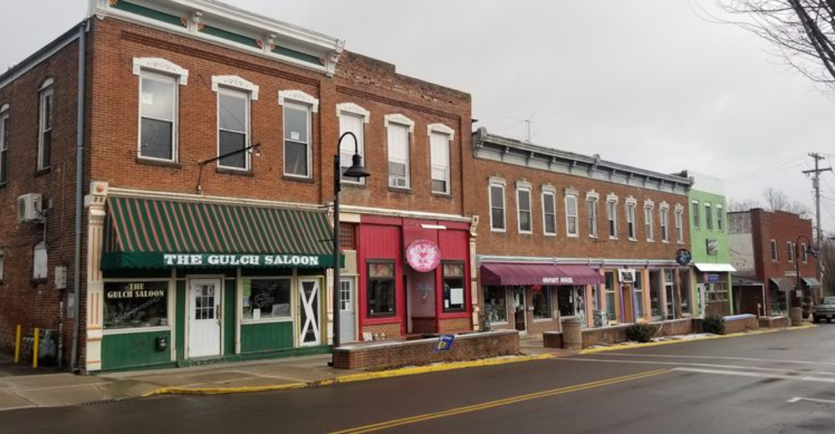 This Quirky Ohio Town Is The Weirdest Place You’ll Absolutely Love