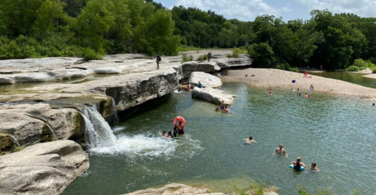 12 Texas Trails Where Waterfalls And Fresh Air Make The Perfect Escape